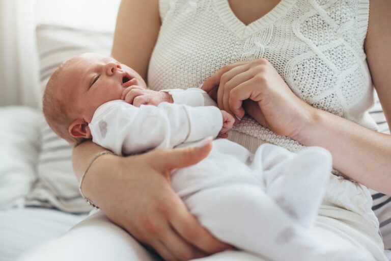 DIY Padsicles (Frozen Pads for Postpartum Healing)