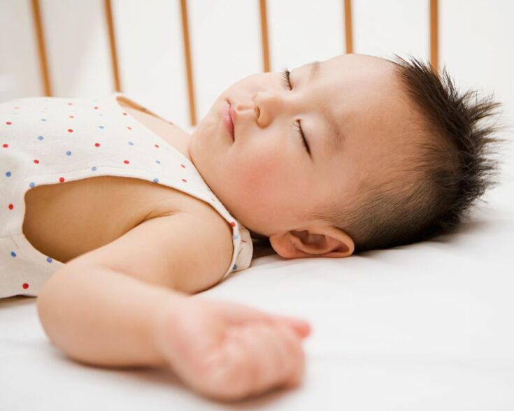 How to Use Crib Hour to Get Longer Naps