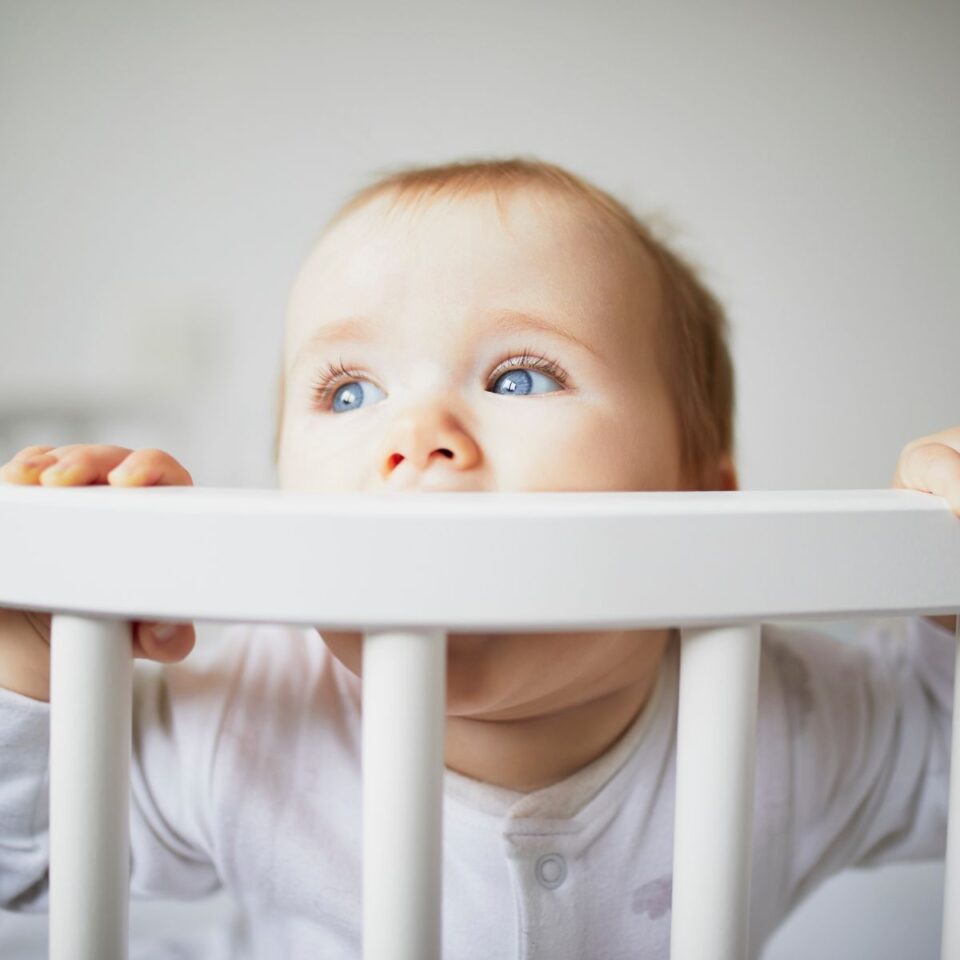 3 Reasons Baby is Having A False Start Bedtime (& How to Fix)