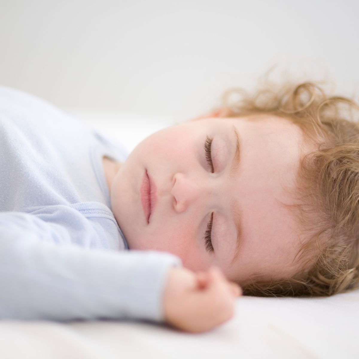 4 Tips to Successful Sleep Training for Naps